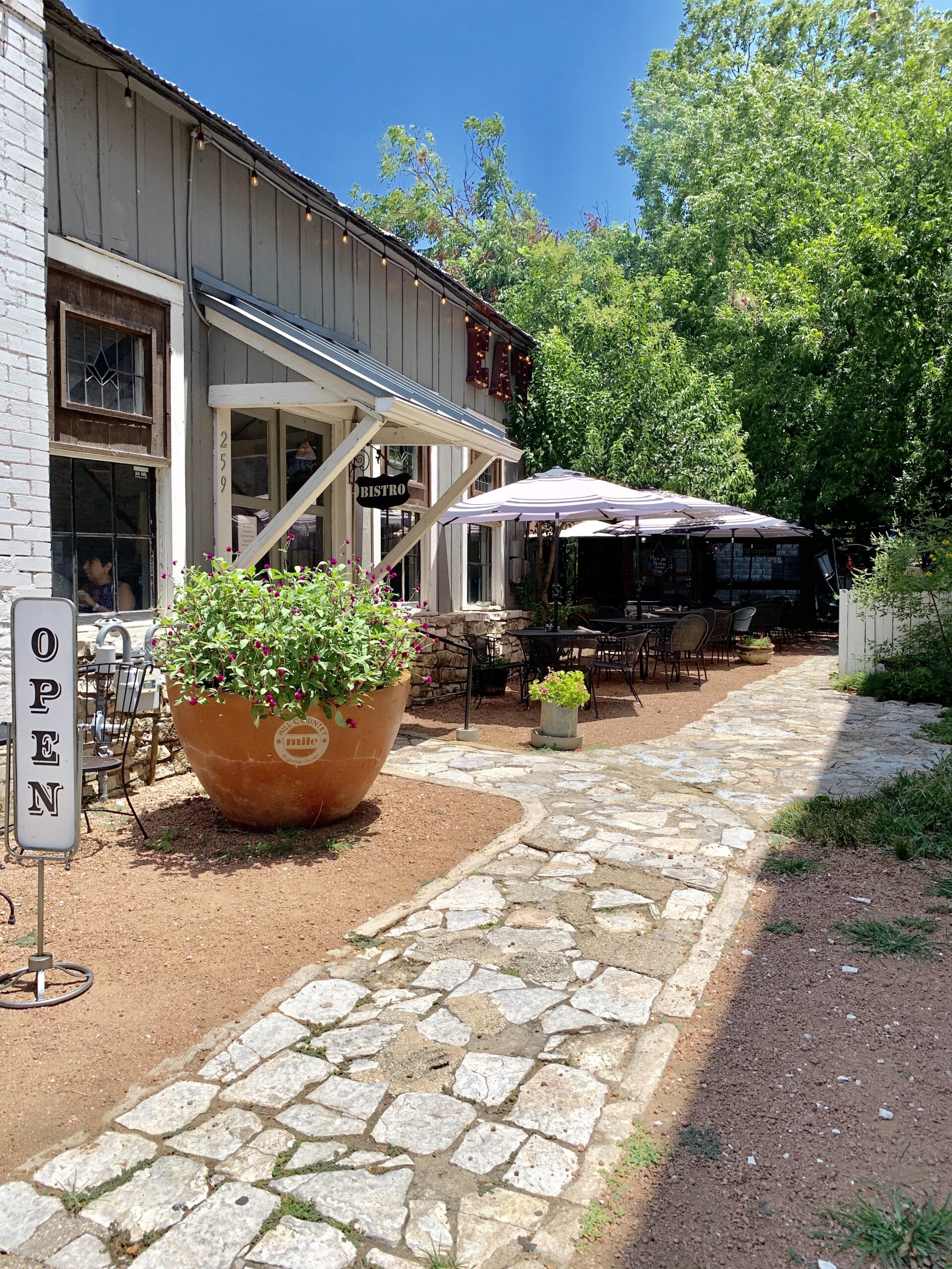 Nice little outdoor cafe area in Beorne TX in the Texas Hill Country ...