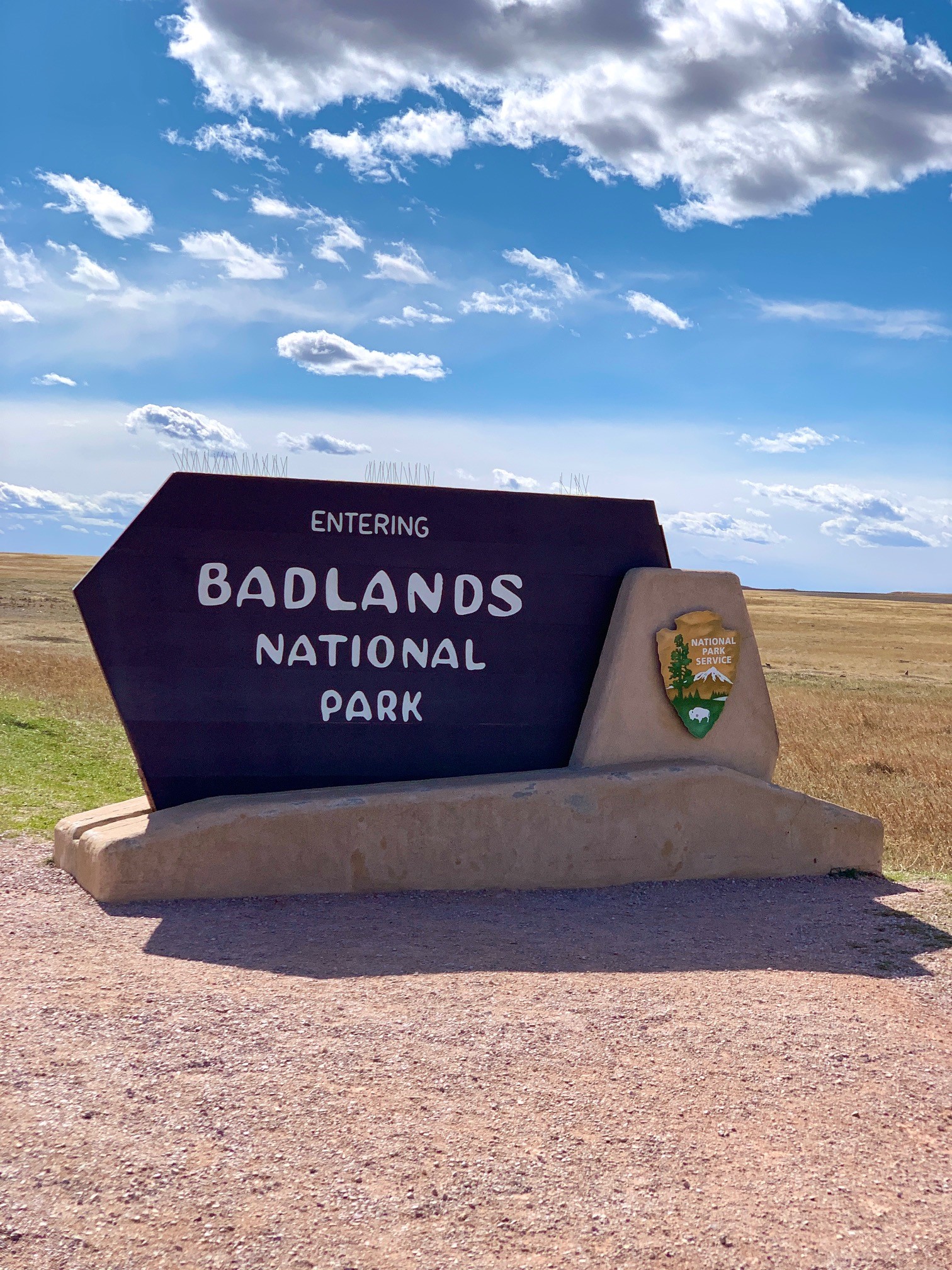 Badlands National Park sign South Dakota | Travel And Tell